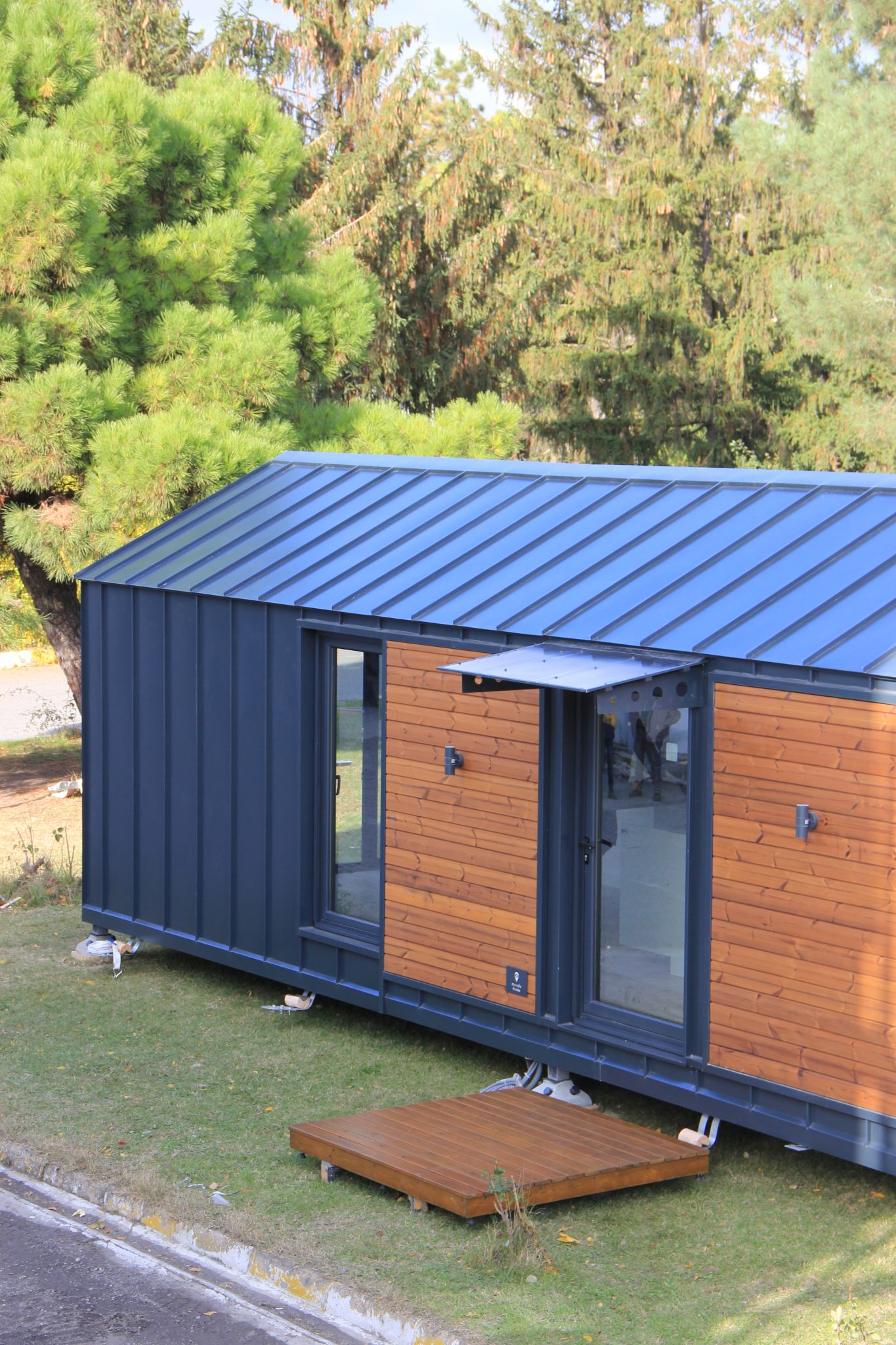 MOODLEHOUSE – LONG HOUSE LARGE – Unacasa